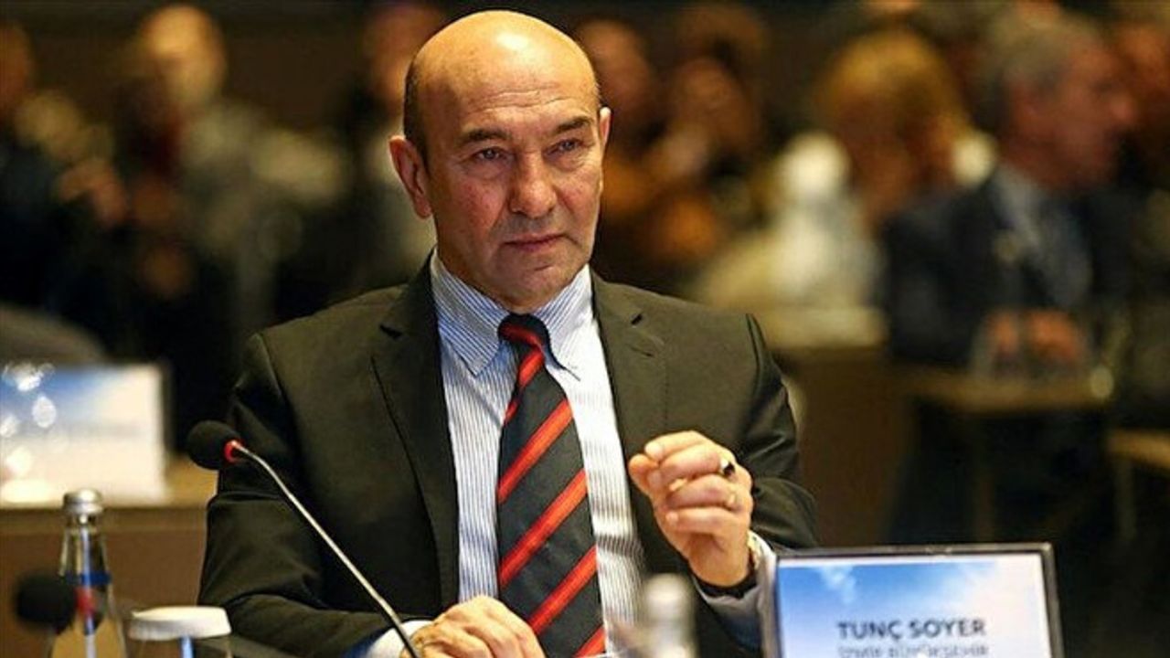 Tartışma yaratan afişi Ata'nın o sözleri ile savundu! - İzmir Haber ...