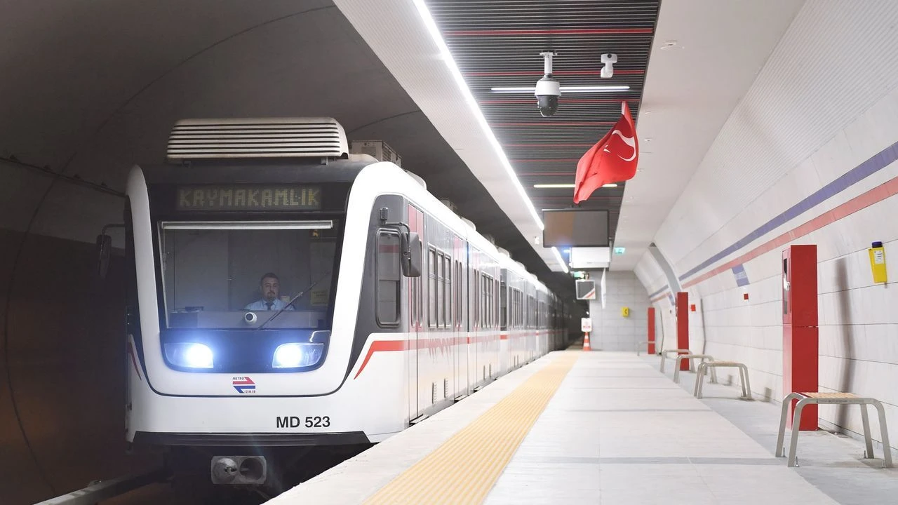 İzmir Metro'da seferler normale döndü! - İzmir Haber - İzmir Son Dakika Haberleri